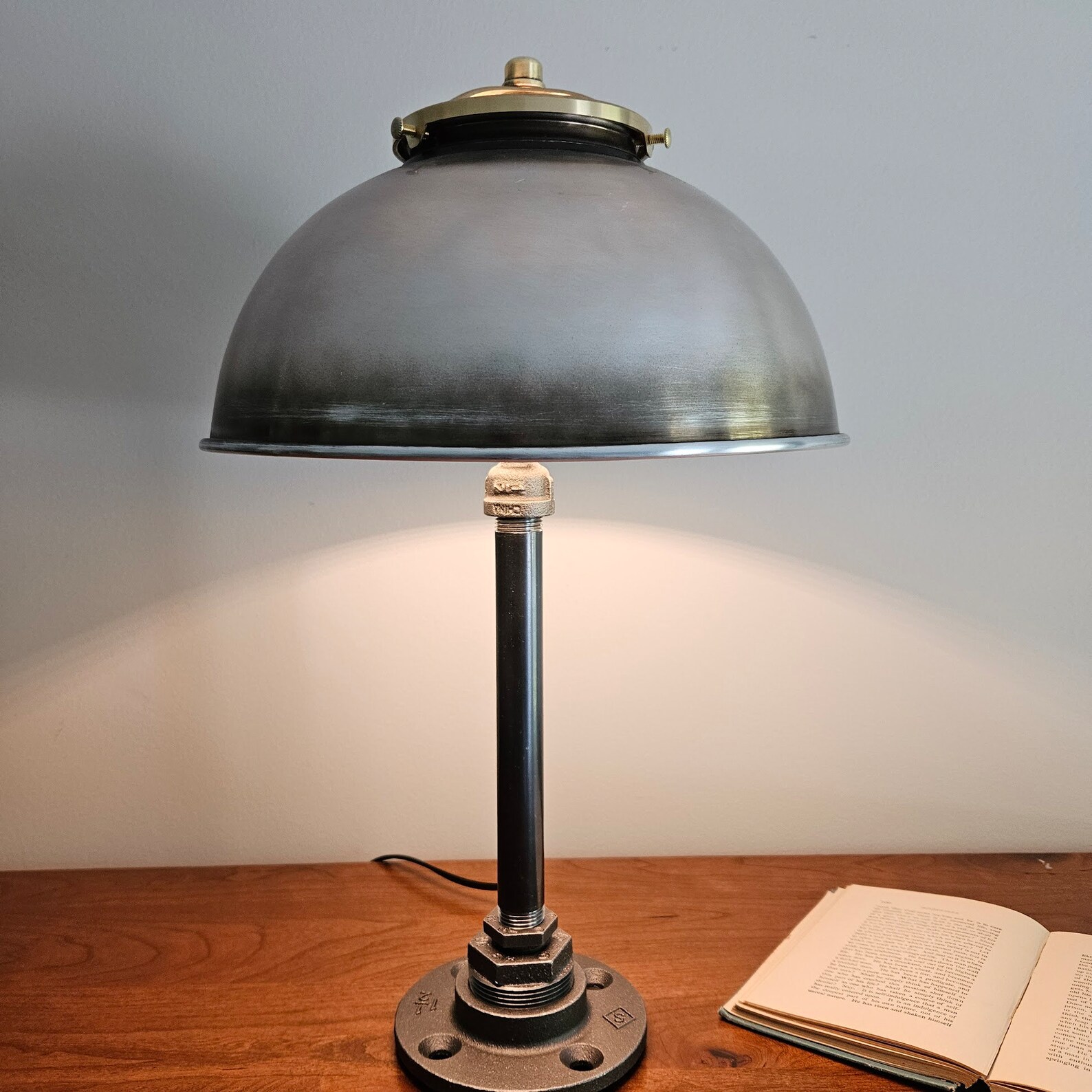 Industrial Lamp With Vintage Metal Shade. Table Lamp. Desk Lamp. Office ...