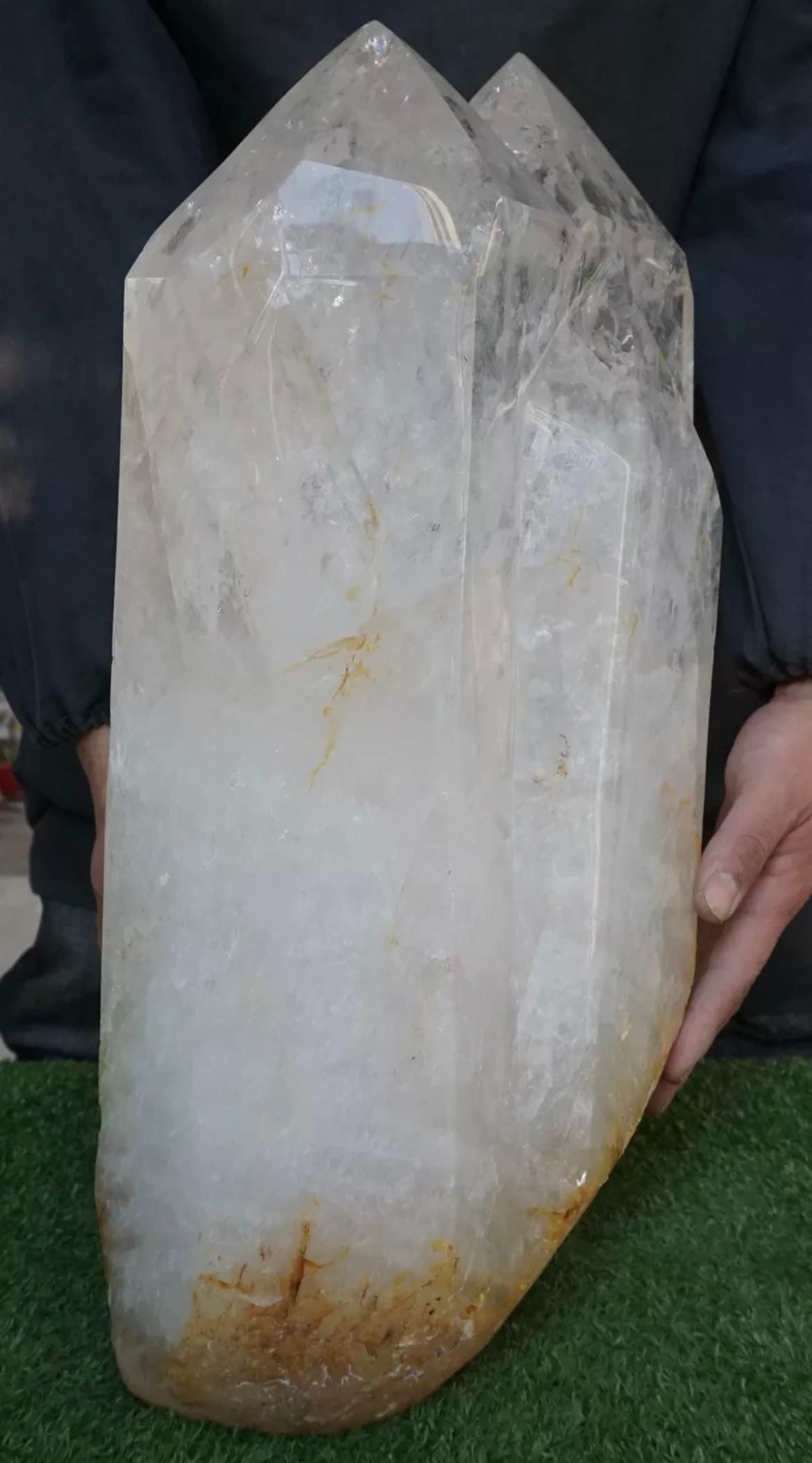 Extra Large Quartz Tower TOP GRADE 81.45lbs Twin Quartz Towers AAA Open ...