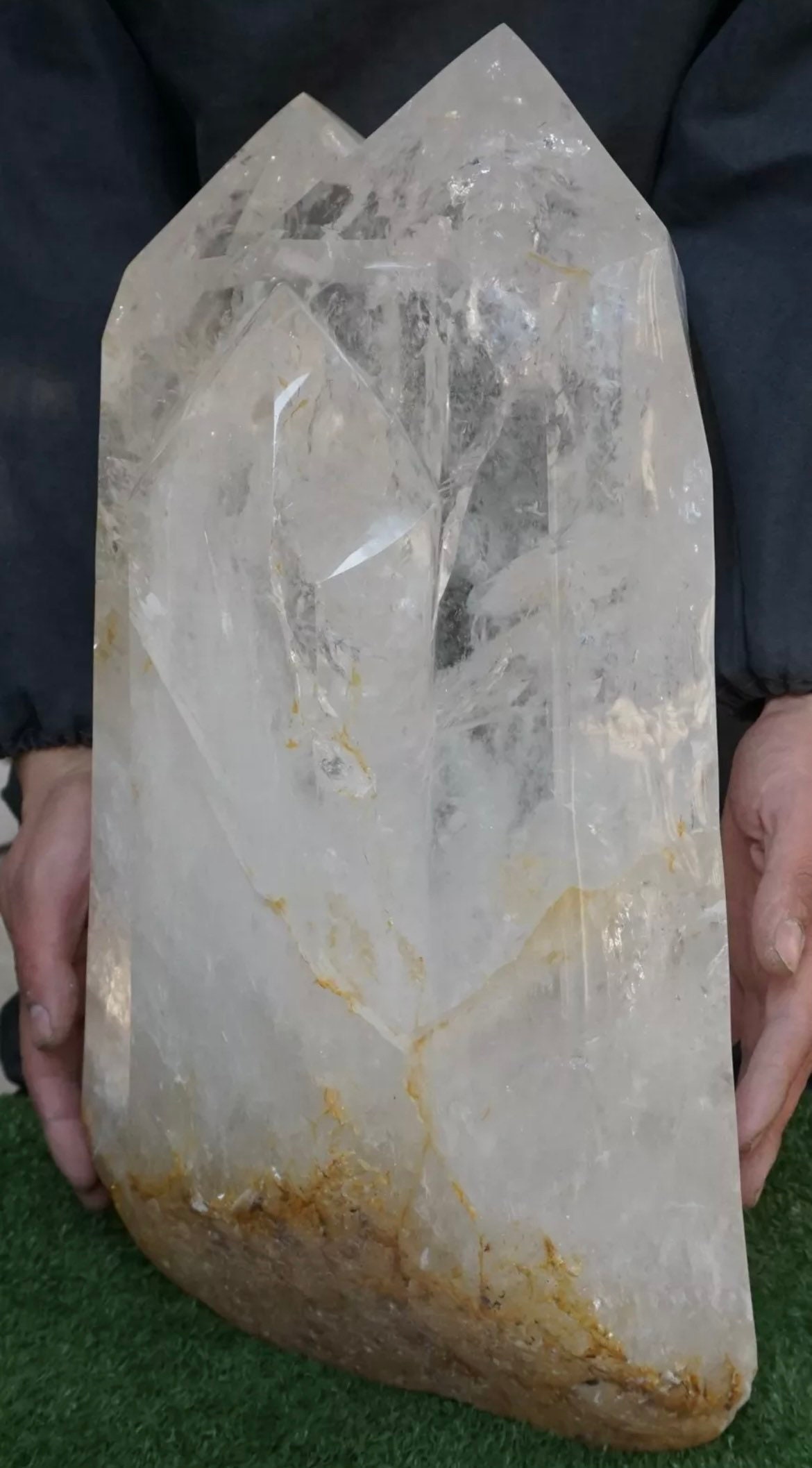Extra Large Quartz Tower TOP GRADE 81.45lbs Twin Quartz Towers AAA Open ...