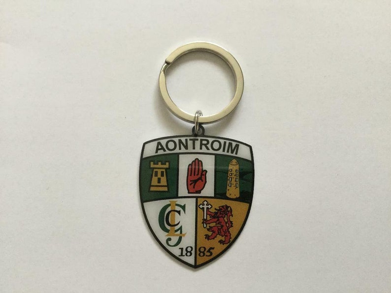 Official All IRELAND GAA County ANTRIM Crest Ultra Thin Metal Keyring ...