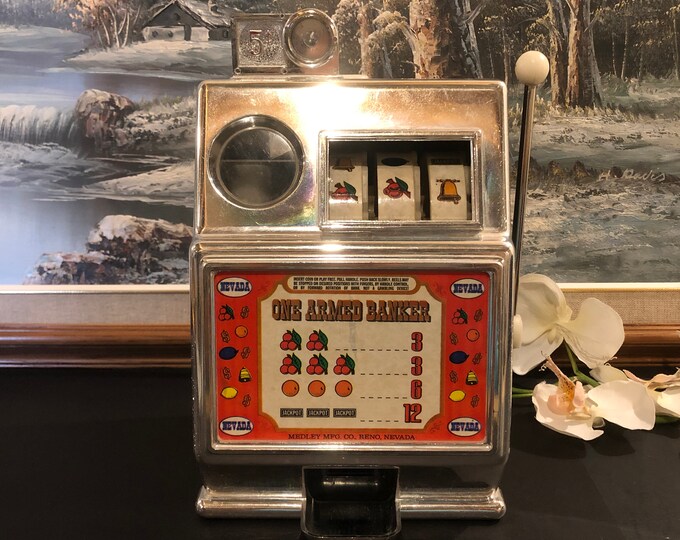 Vintage Medley MFG Co. Reno Nevada Toy Slot Machine, Mid Century 5 ...