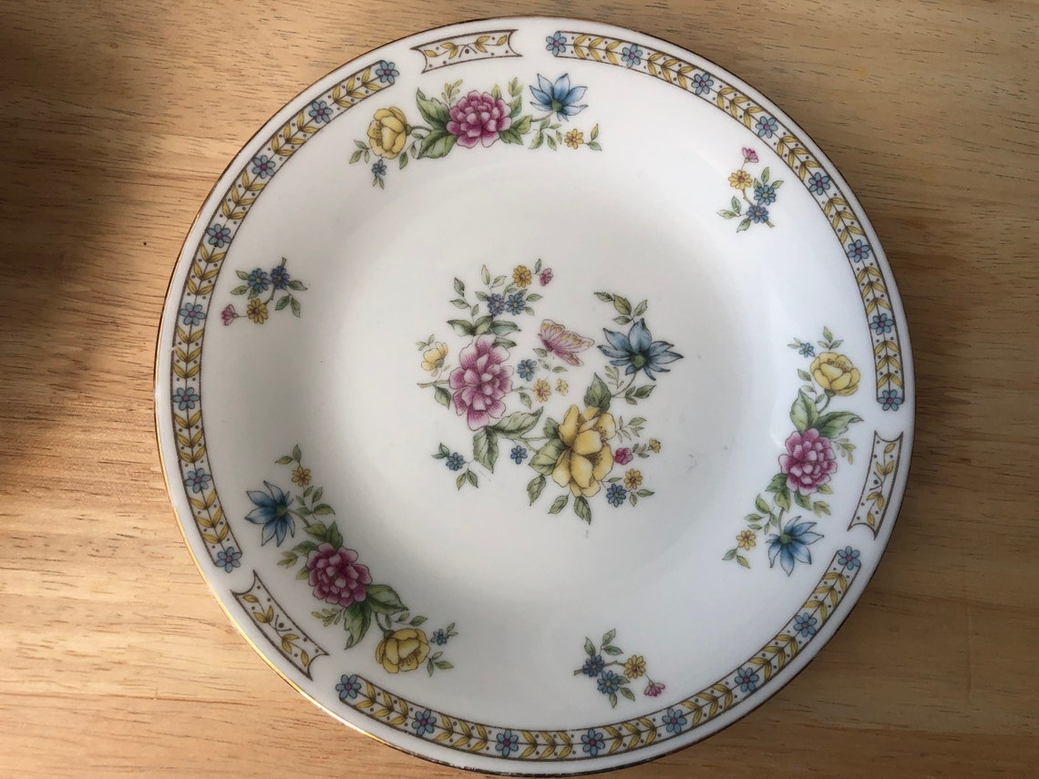 Liling China Vintage Plates Set of 4 Lunch Dinner Plates - Etsy Canada