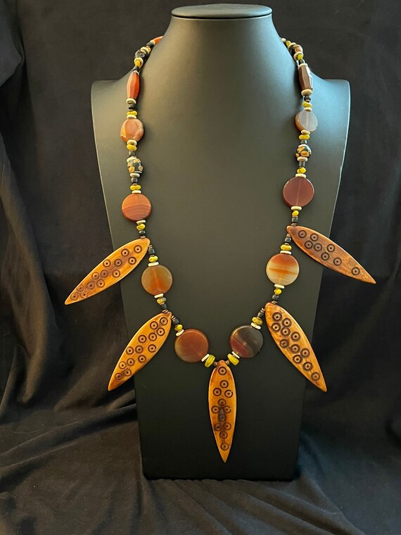 Vintage Artisan Beaded Necklace Gem