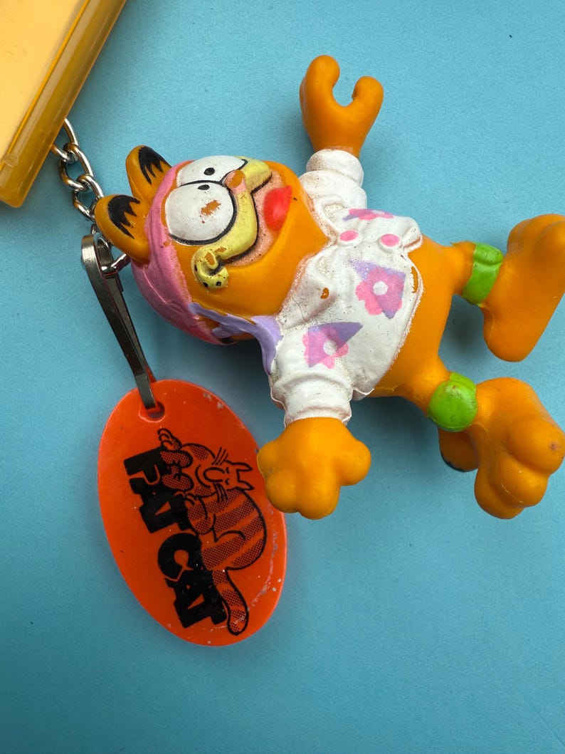 Garfield Keychain Set | 90s Nostalgia | Retro POG | Mini Croc ...