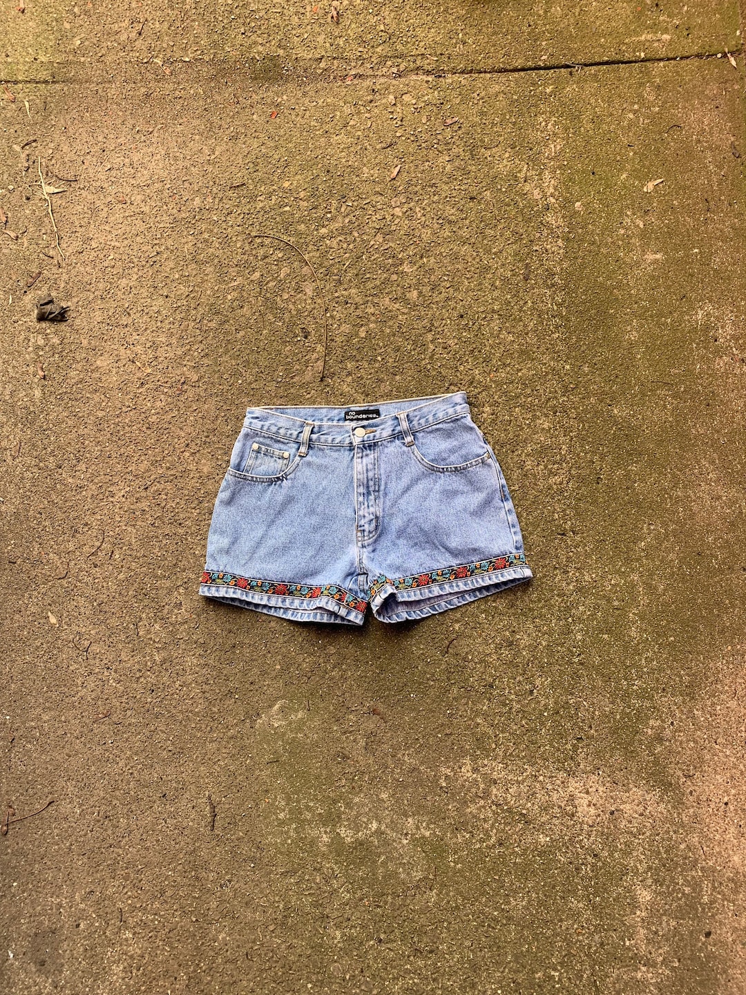 No Boundaries Vintage Shorts / Blue Denim Short / Floral Embroidery ...