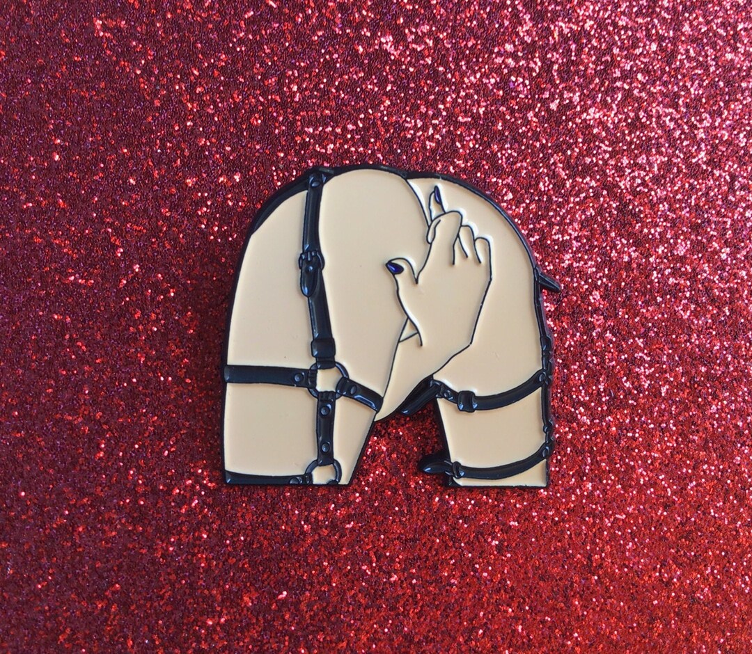 Bdsm Erotic Soft Enamel Pin Aesthetic Lapel Pin Sexy Collectable