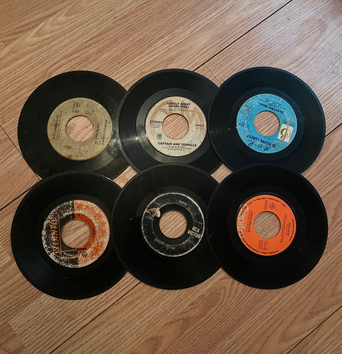 Old 45 vinyl records. Decorative wall piece craft various | Etsy