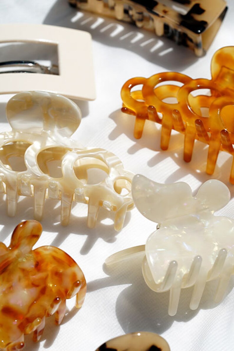 BEIGE Shell Hair Claw Clip, Perfect for Thick Hair, Blonde Tortoise ...