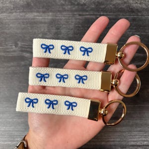 Blue Bows Keychain / Bow Embroidered Keychain / Coquette Bow Embroidery ...