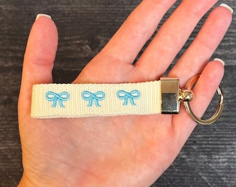 Pink Bow Keychain / Bow Embroidered Keychain / Coquette Bow Embroidery ...