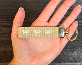 Pink Bow Keychain / Bow Embroidered Keychain / Coquette Bow Embroidery ...