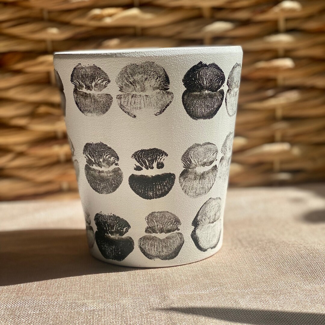Unique Planter 'KISS' Upcycle Kisses Stamps Print Black & offwhite ...