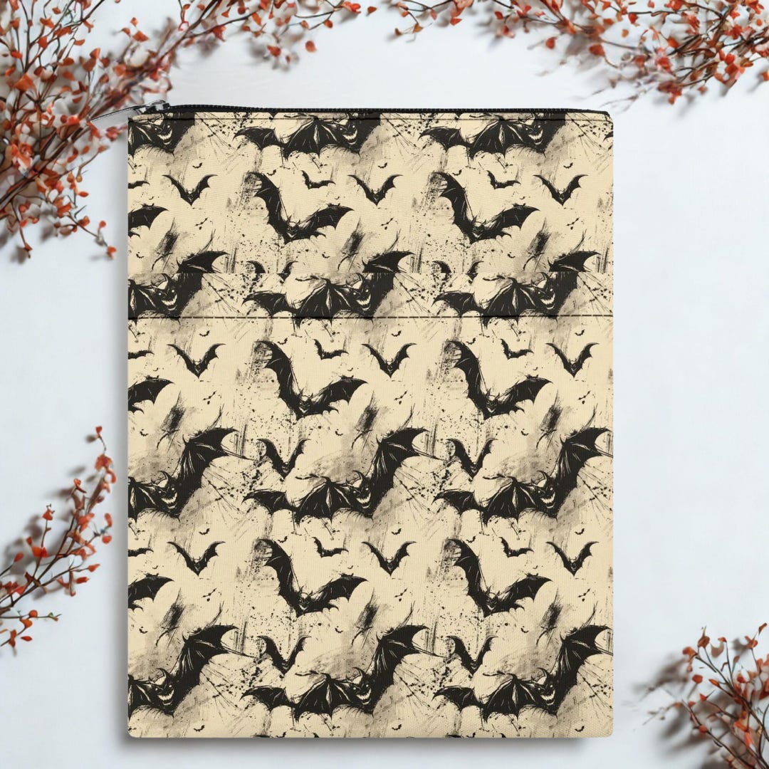 Spooky Bats Book Sleeve Book Cover Protector With Zipper, Retro Comic ...