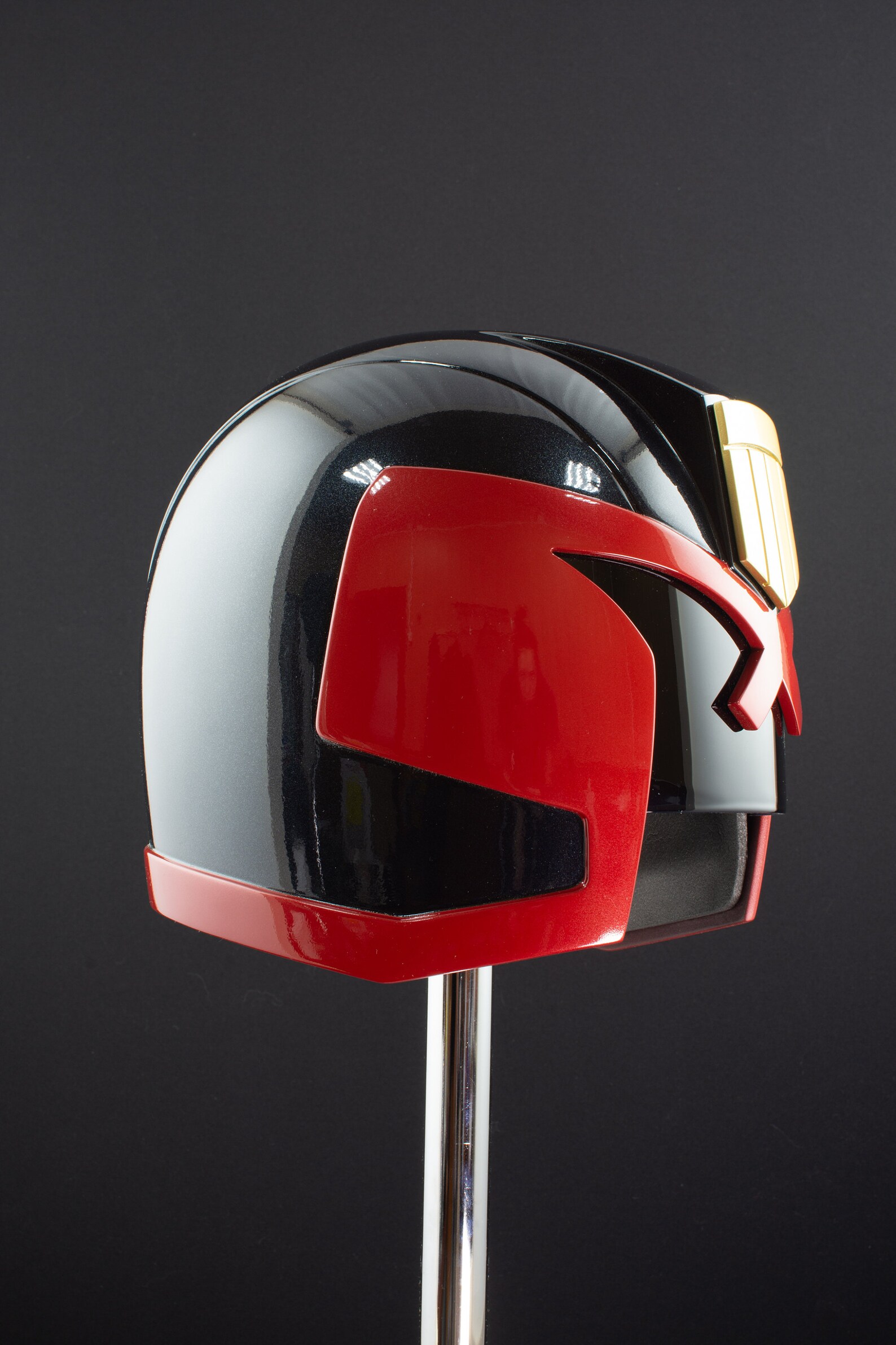 Judge Dredd helmet replica | Etsy