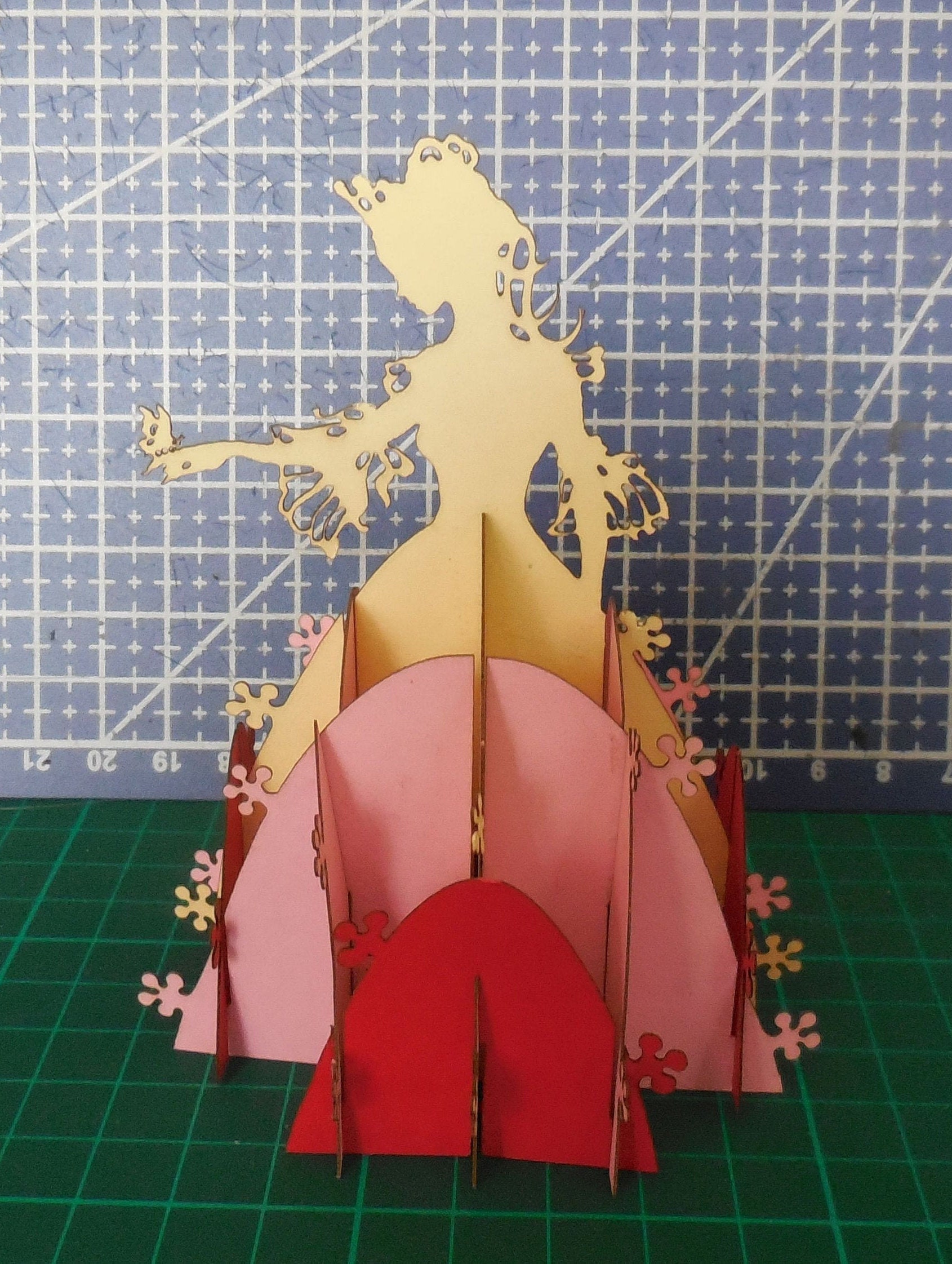 Princess 3D SVG Template for Folding Figure - Etsy