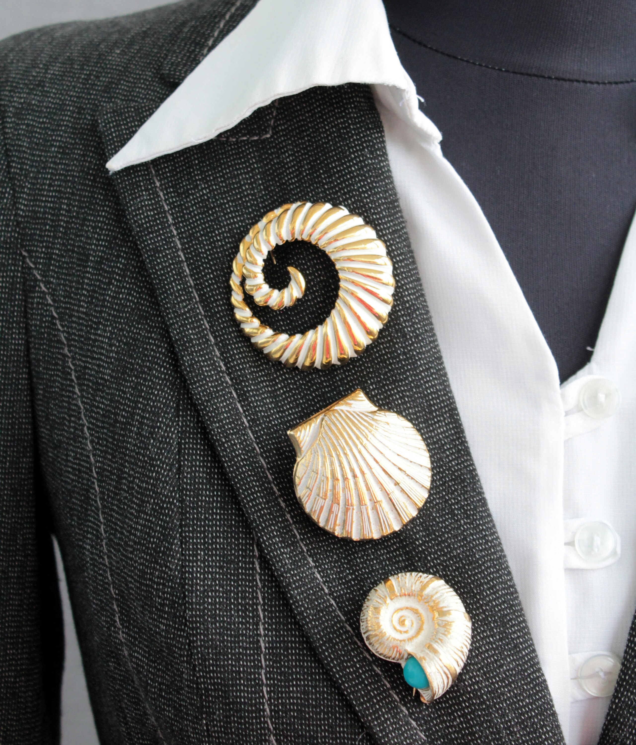 Vintage Sea Shell Brooch Gold Tone Nautical Pin Gifts for Sailors Wife ...