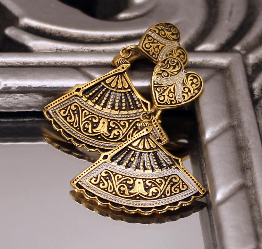 Vintage Damascene Spanish Earrings Gold Black Heart Clip on Earrings ...