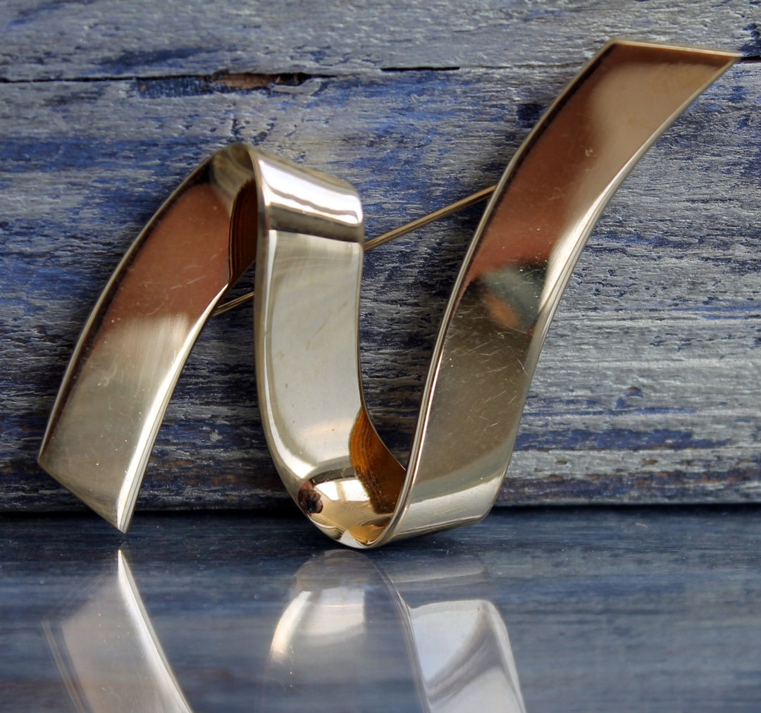 Vintage Zigzag Brooch Gold Tone Signed Monet Letter N Pin Initial ...