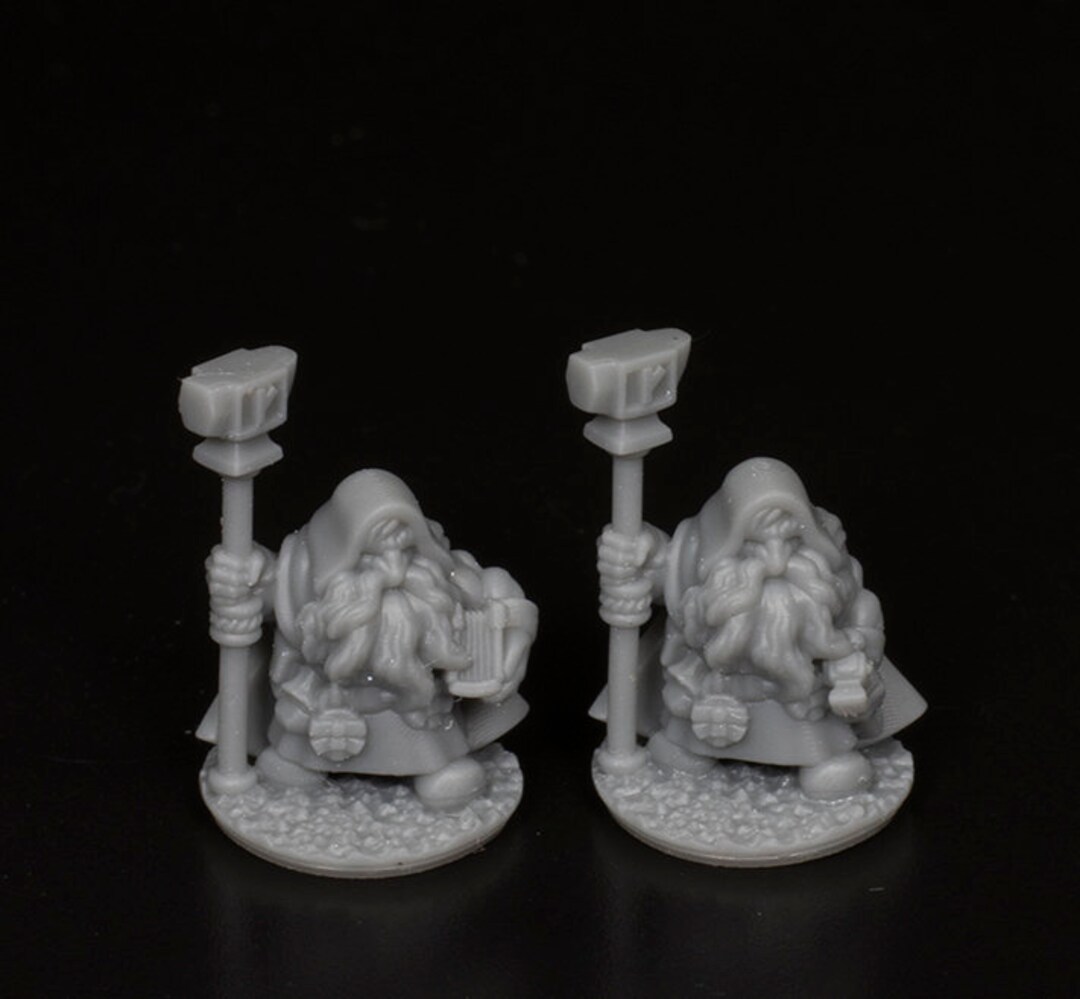 Forge Priest | Dwarfs | Varus Miniatures | 10mm Scale - Etsy