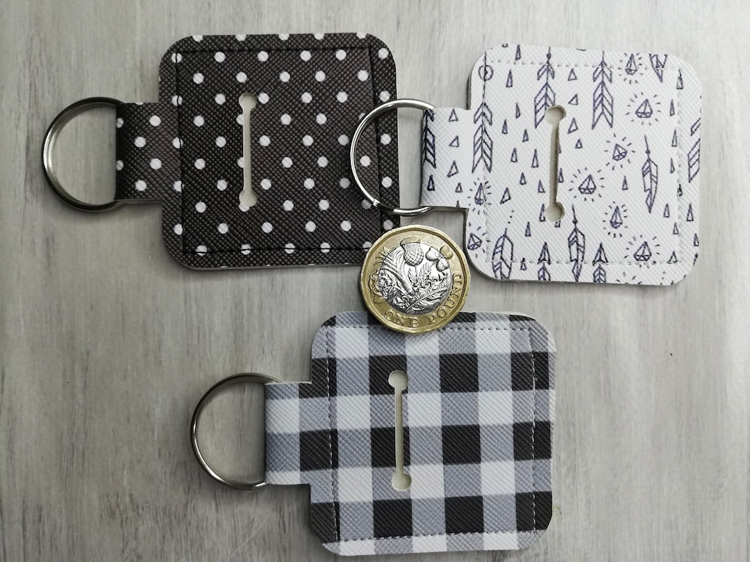 Coin Holder Keyring - Monochrome Pound Coin Faux Leather Keyring ...