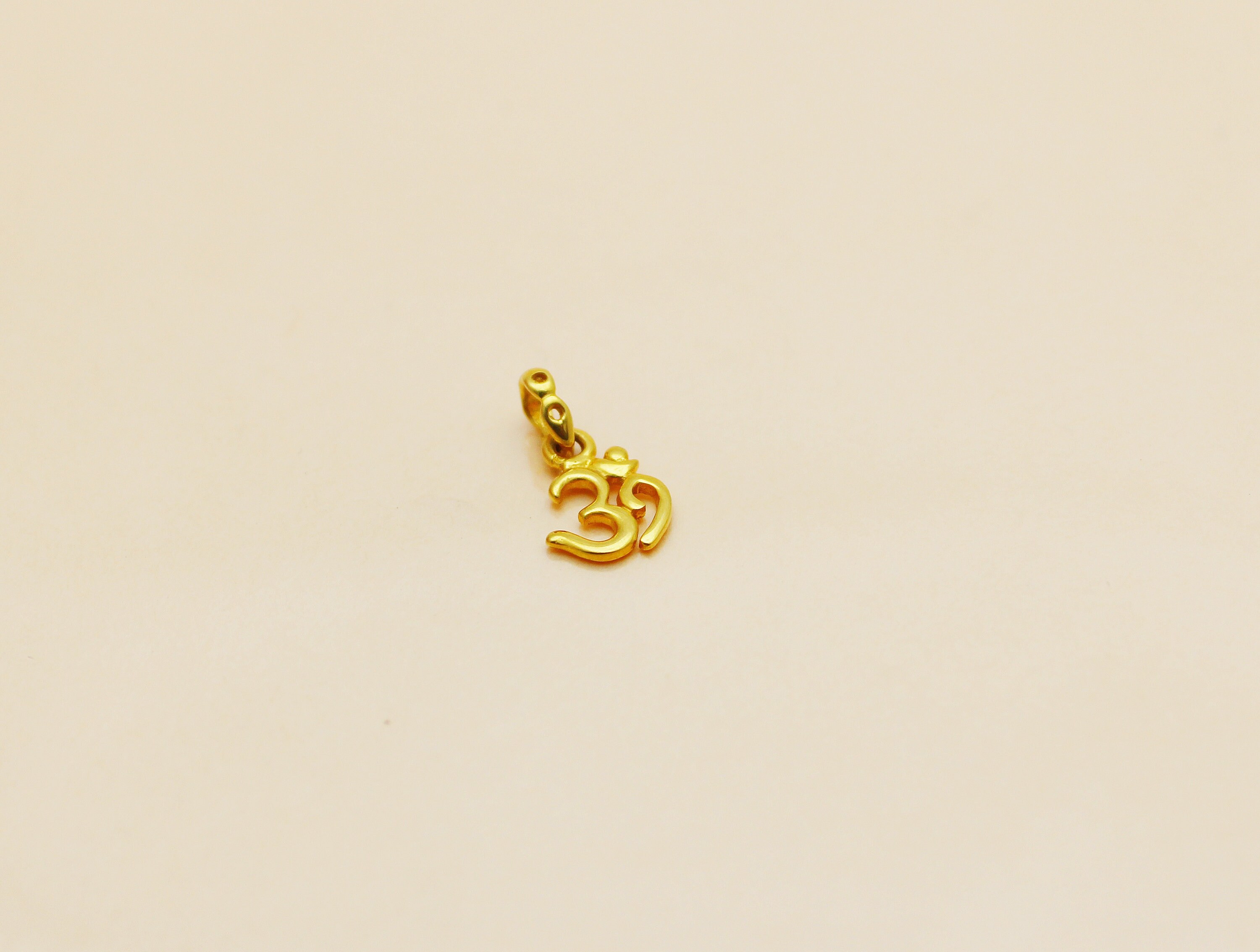 Gold Om Pendant 18k Solid Gold Om Pendant Om Pendant Gold - Etsy Australia
