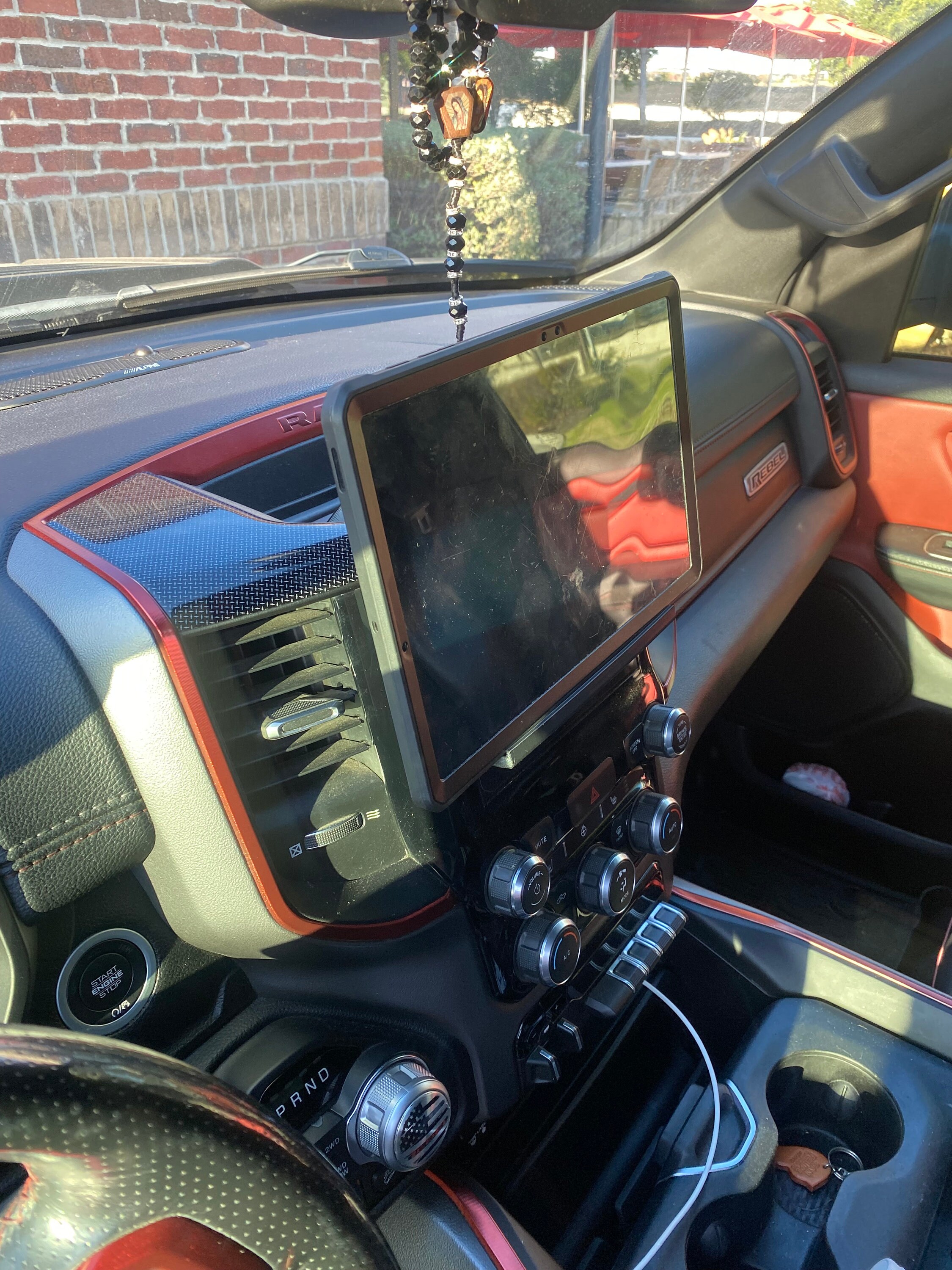 Dodge Rebel 1500 Tablet Phone Dashboard Mount(newer Models) Allenco ...