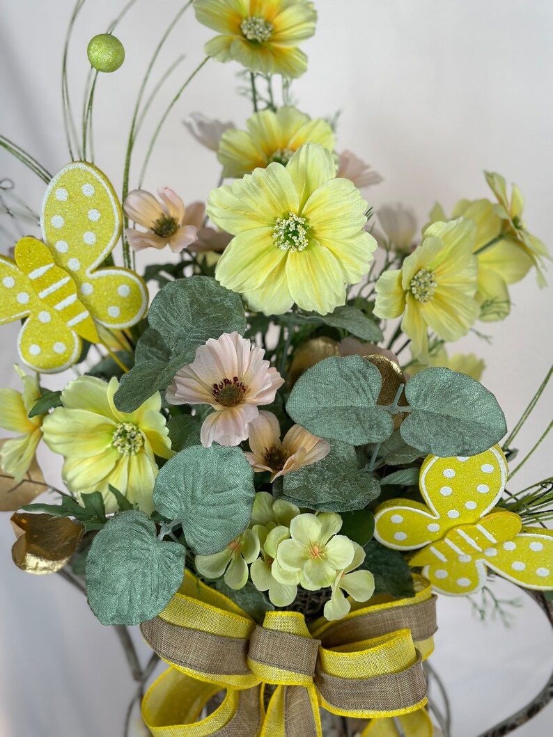 Flower Sprout Centerpiece - Etsy