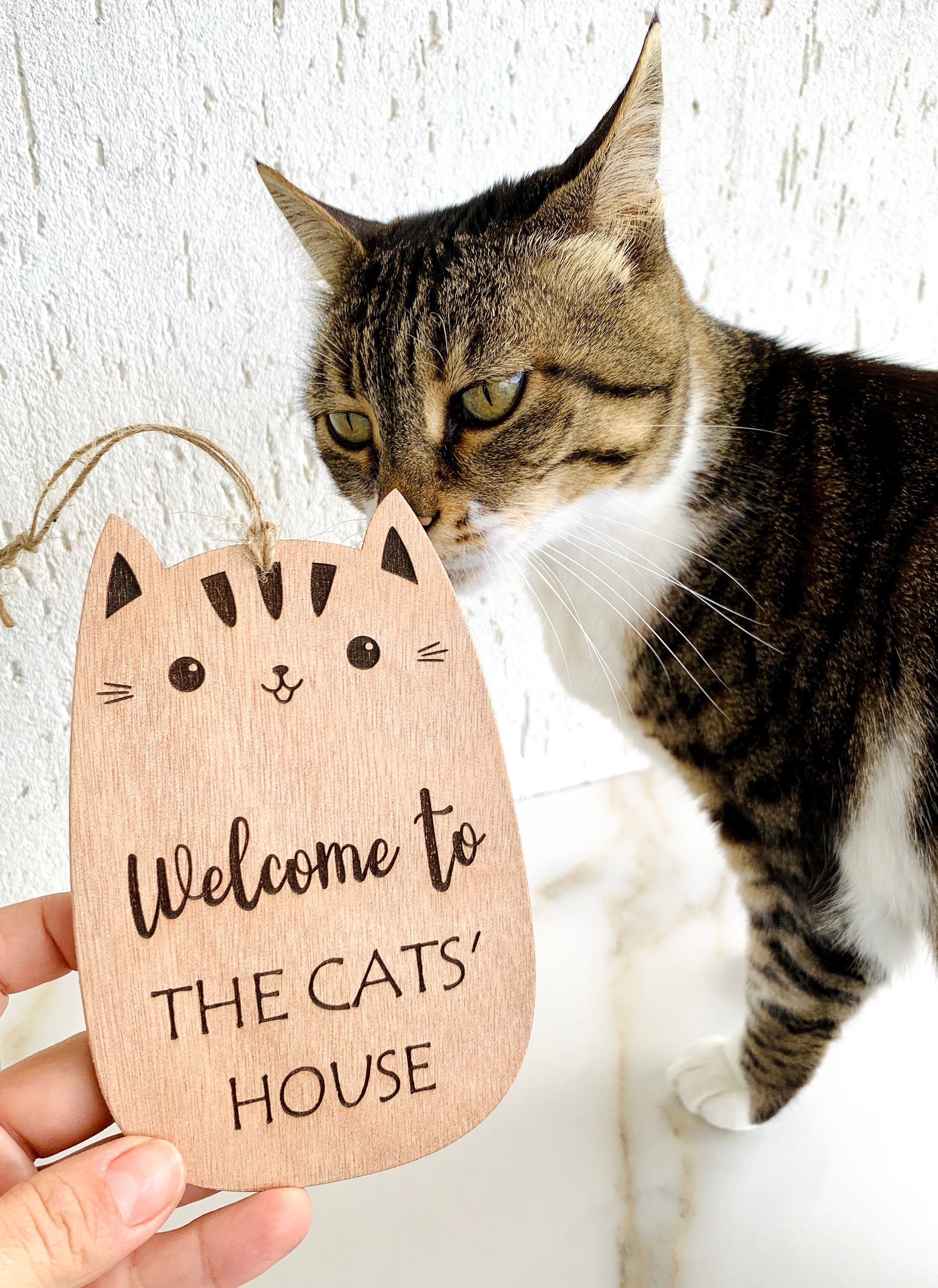 Welcome to the Cats House Wood Sign: Engraved Cat Lover Plaque - Etsy