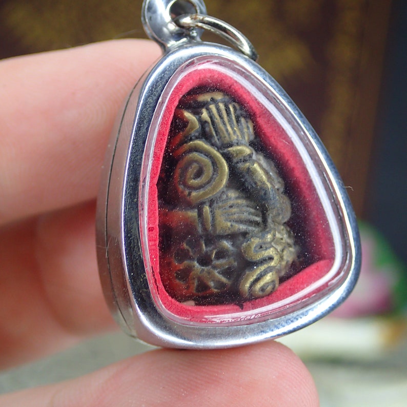Phra Pidta Amulet / Holy Talisman / Phra Pitta Small Buddha Amulet ...