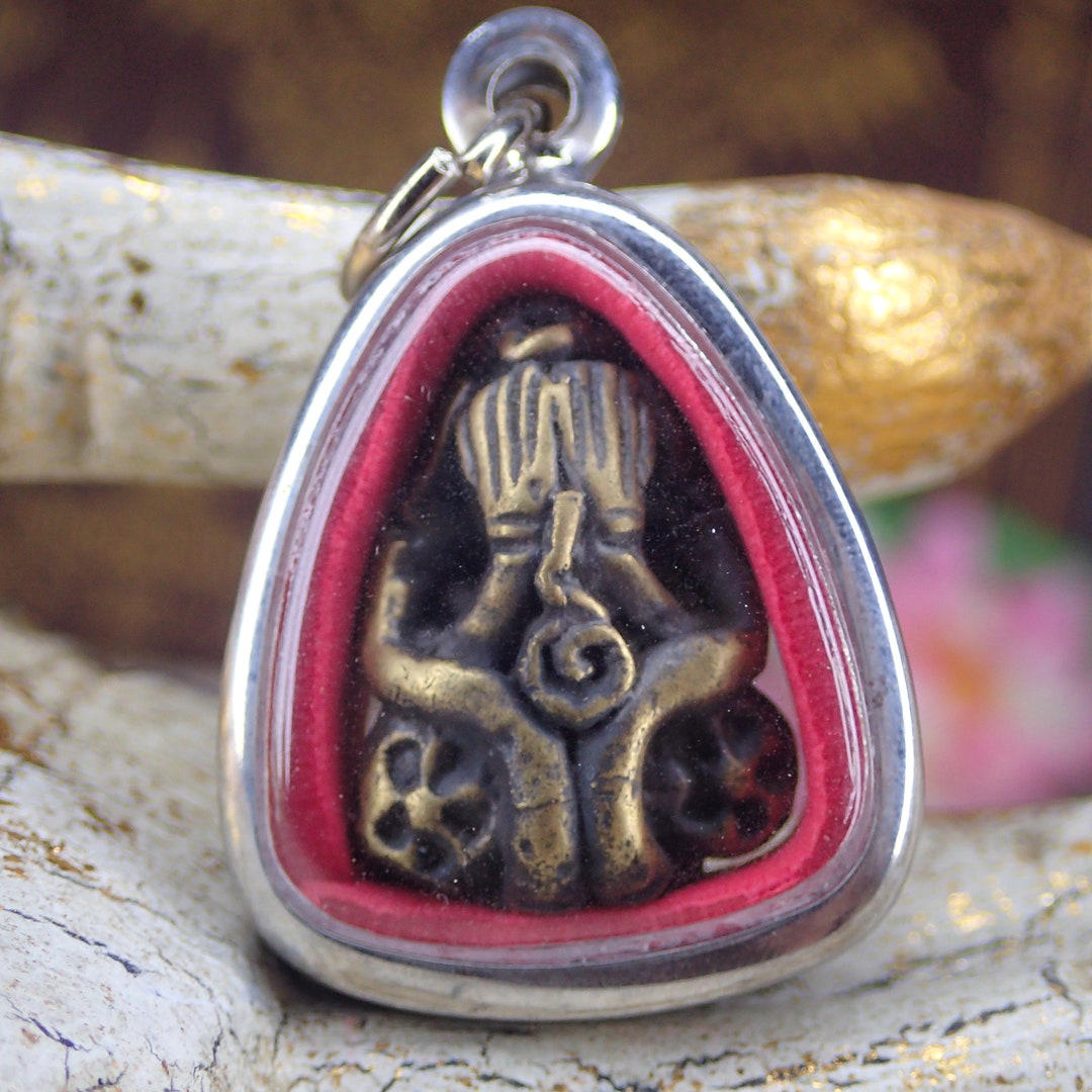 Phra Pidta Amulet / Holy Talisman / Phra Pitta Small Buddha Amulet ...