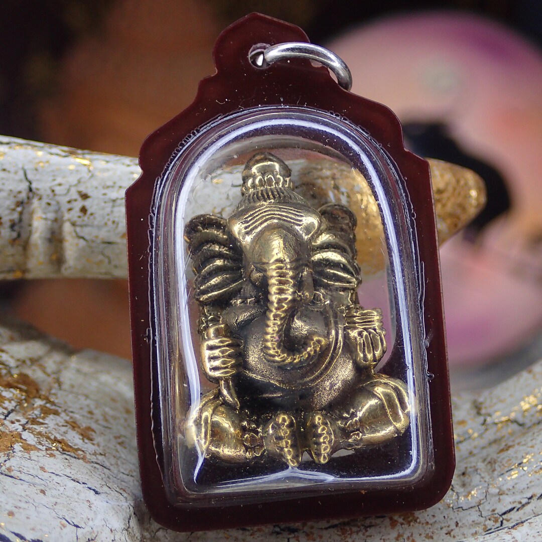Lord Ganesha / Thai Amulet / Hindu Deity Talisman / Elephant Statue ...
