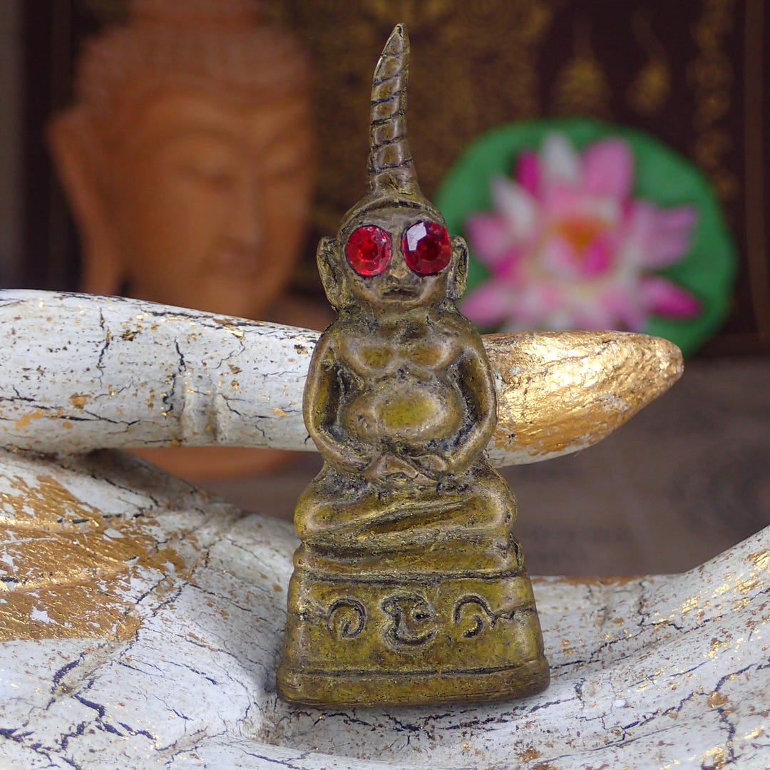 Phra Ngang Amulet / Charm Love Buddhism Talisman Ngang Small Buddha Amulet Rare Collectible ...