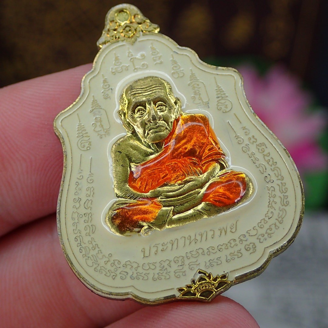 LP Tuad Amulet / Monk Buddhism Talisman Charm Small Buddha Amulet ...