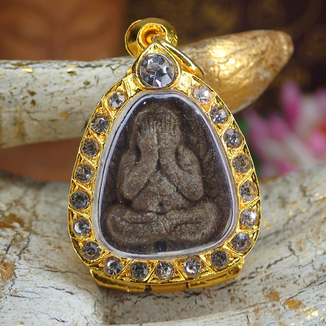 Phra Pidta Amulet / Pitta Closed Eyes Holy Thai Amulet / Charm Buddhism ...