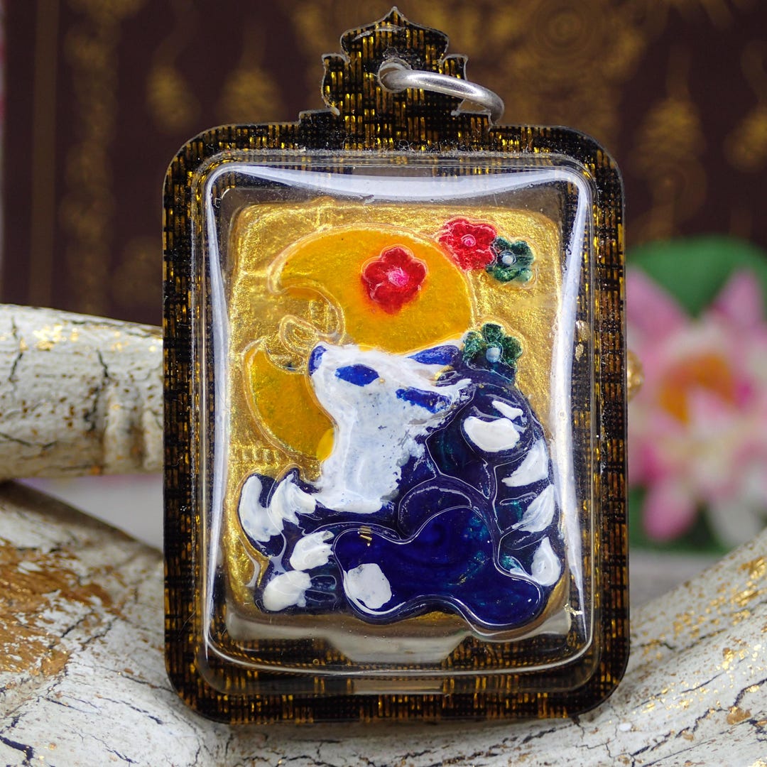 9 Tails Fox Amulet / Love Charm Buddhism Talisman / Lady Fox Holy Thai ...