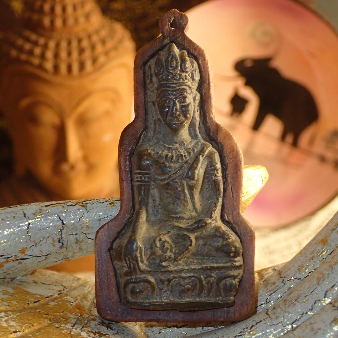 Phra Buddha / Holy Thai Amulet / Buddha Statue / Small Buddha Amulet ...