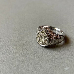 18k HGE White Gold Rhinestone Ring Size 9.25 - Etsy