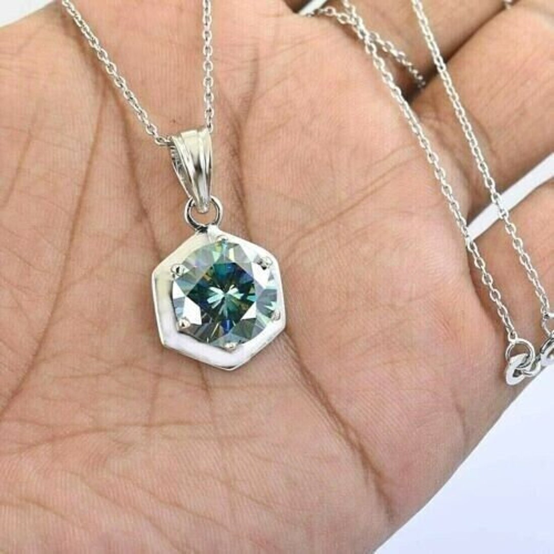 5 Ct Blue Diamond Pendant Brilliant Cut Great Shine and Luster VVS1 ...