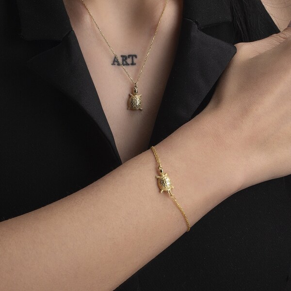 Tortoise Necklace - Etsy