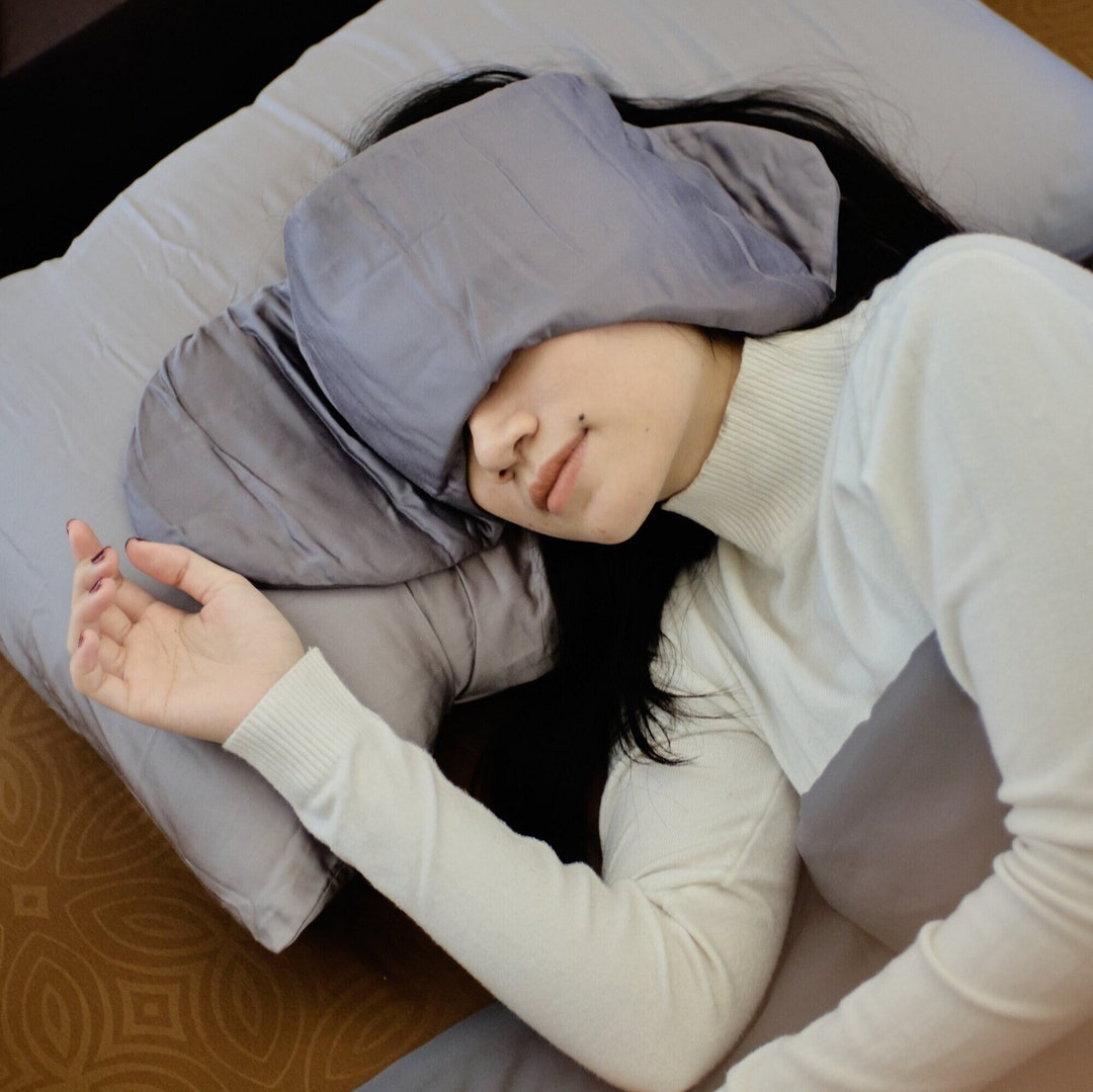 Weighted Sleep Mask - Extra Large Eye Pillow - Gentle on the Eyes ...