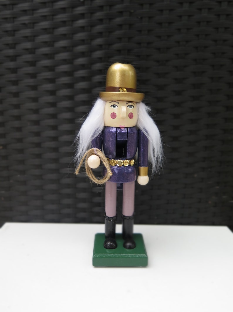 Female Nutcracker rebecca - Etsy