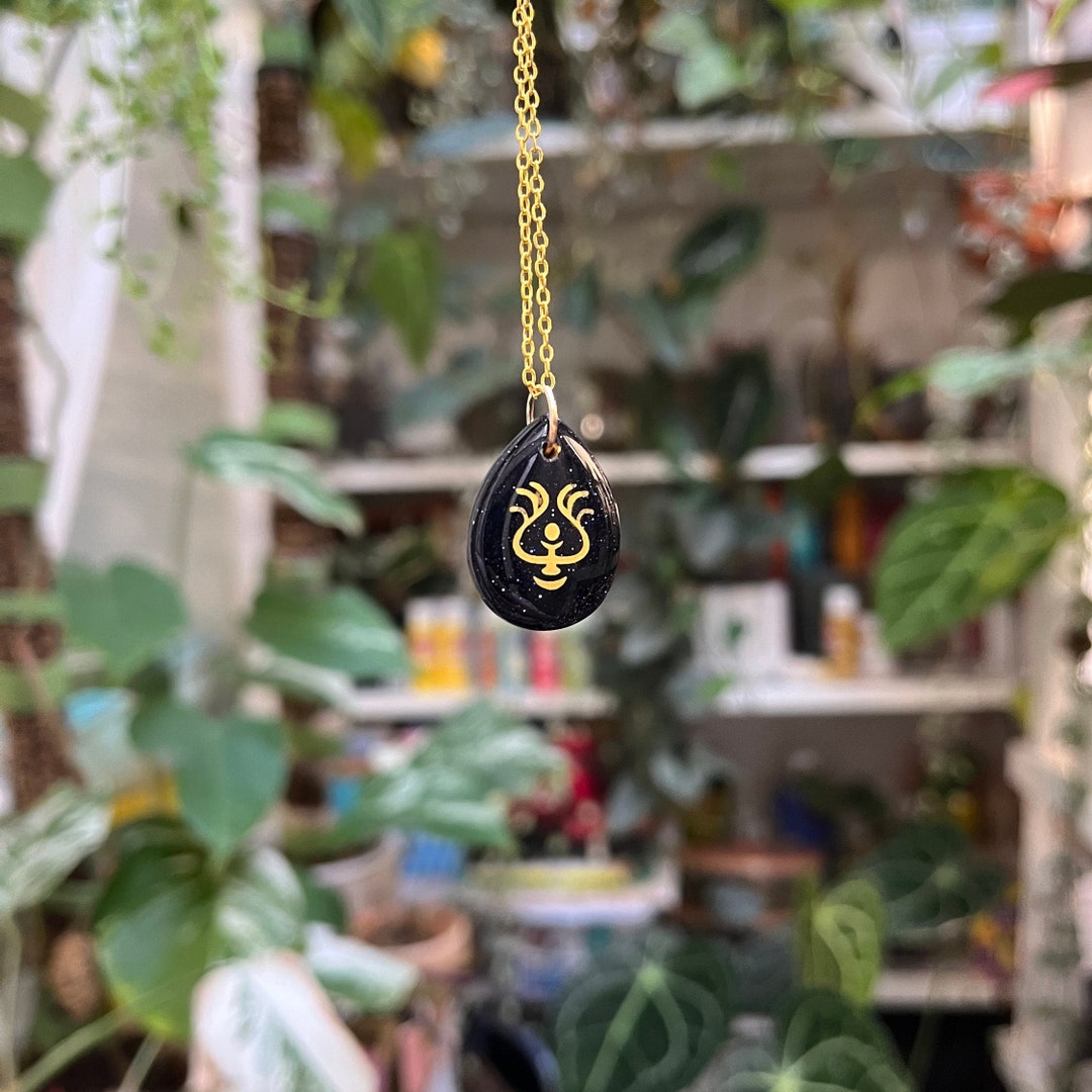 Levitation Stone Necklace - Etsy