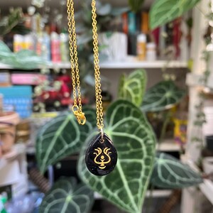 Levitation Stone Necklace - Etsy