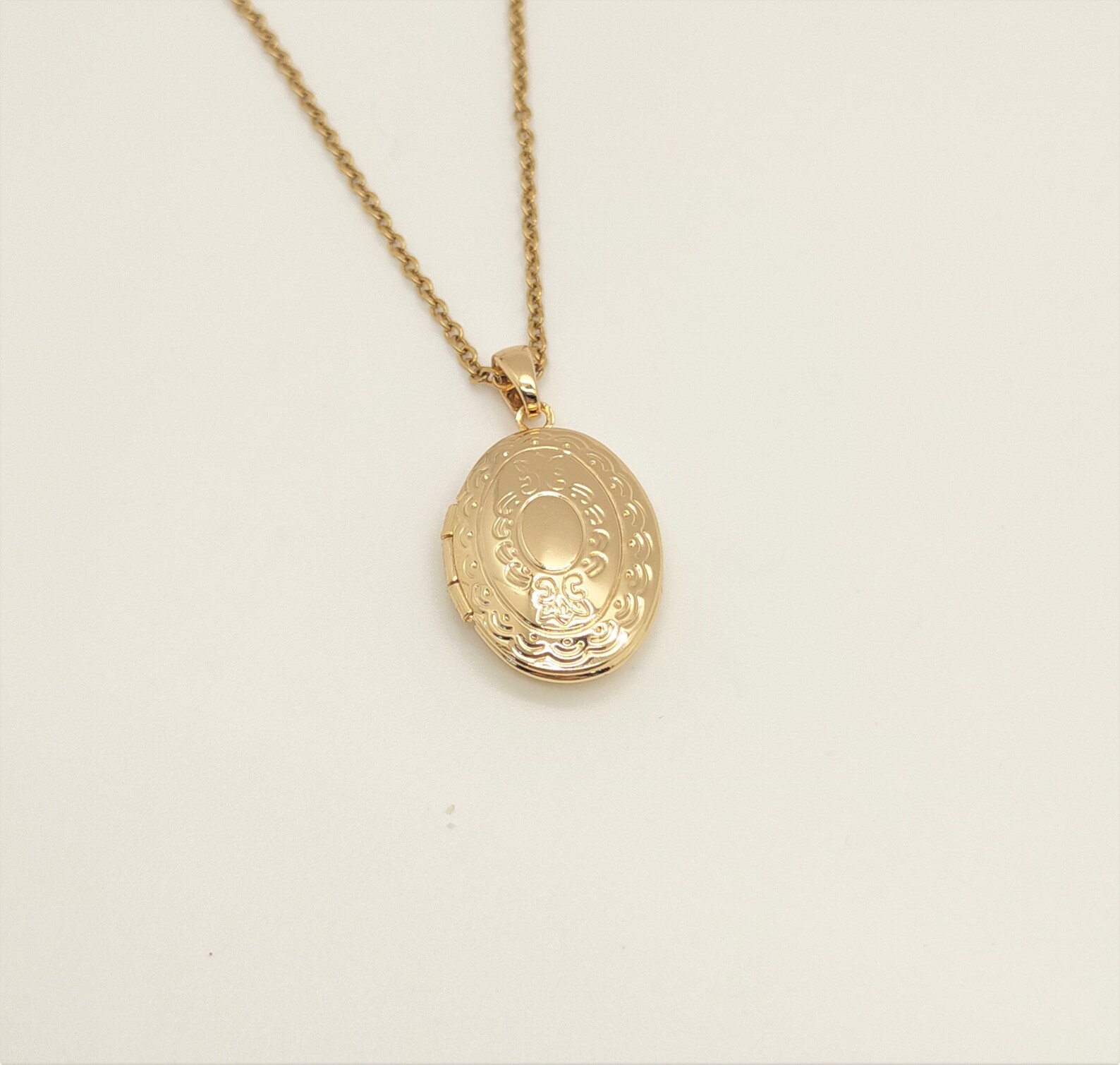 18k Gold Locket Vintage Jewelry Pendant Antique Locket - Etsy