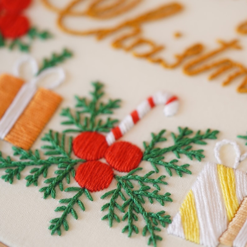 Christmas Embroidery Pattern: Holiday Wreath (PDF Pattern + Video ...