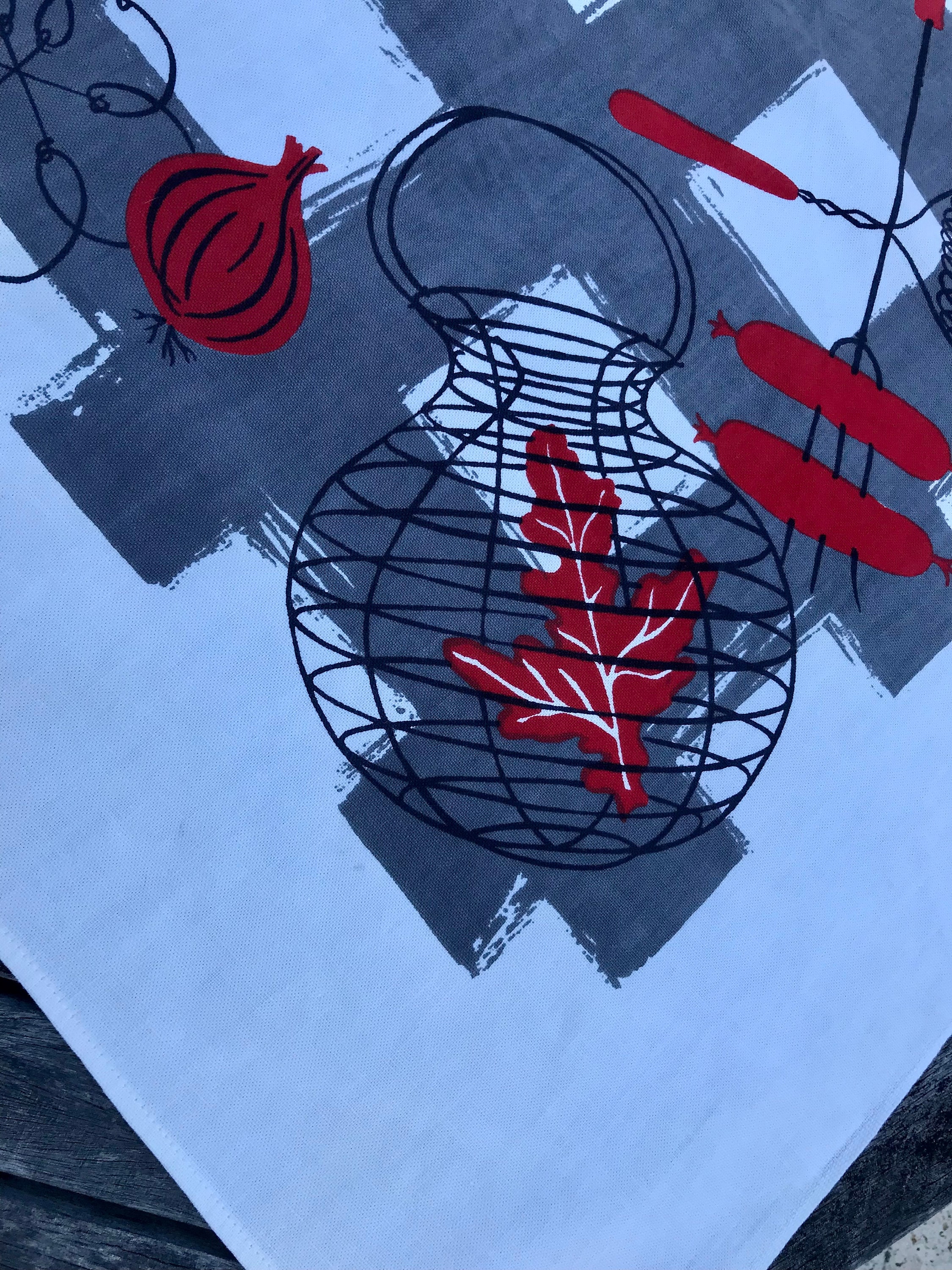 Mid-century Modern TAMMIS KEEFE "cookout" Red and Grey Table Cloth - 66 ...