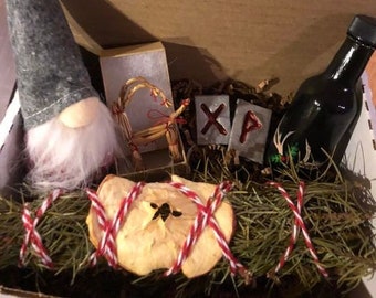 Yule Gift Box | Etsy