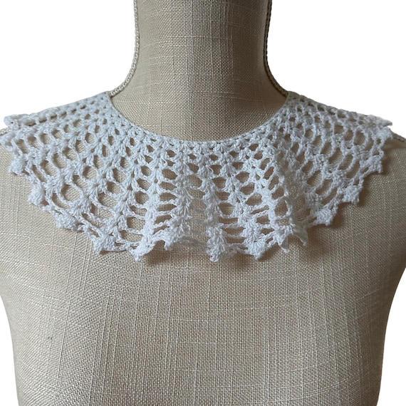Crocheted Collar Vintage handmade collar - Eco-friend… - Gem