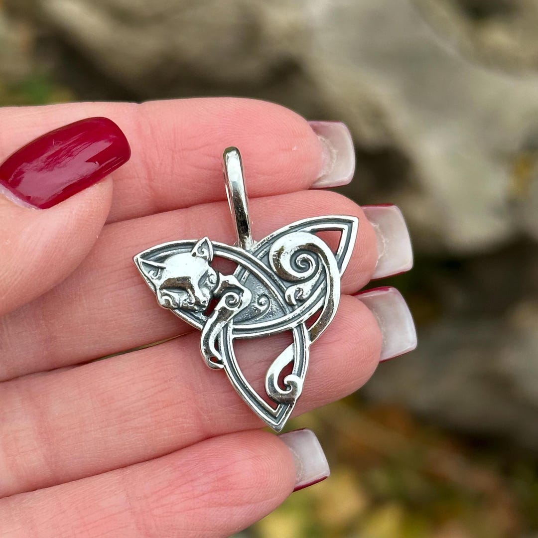 Freya’s Cat Necklace - Viking Celtic Triquetra Pendant in 925 Silver ...