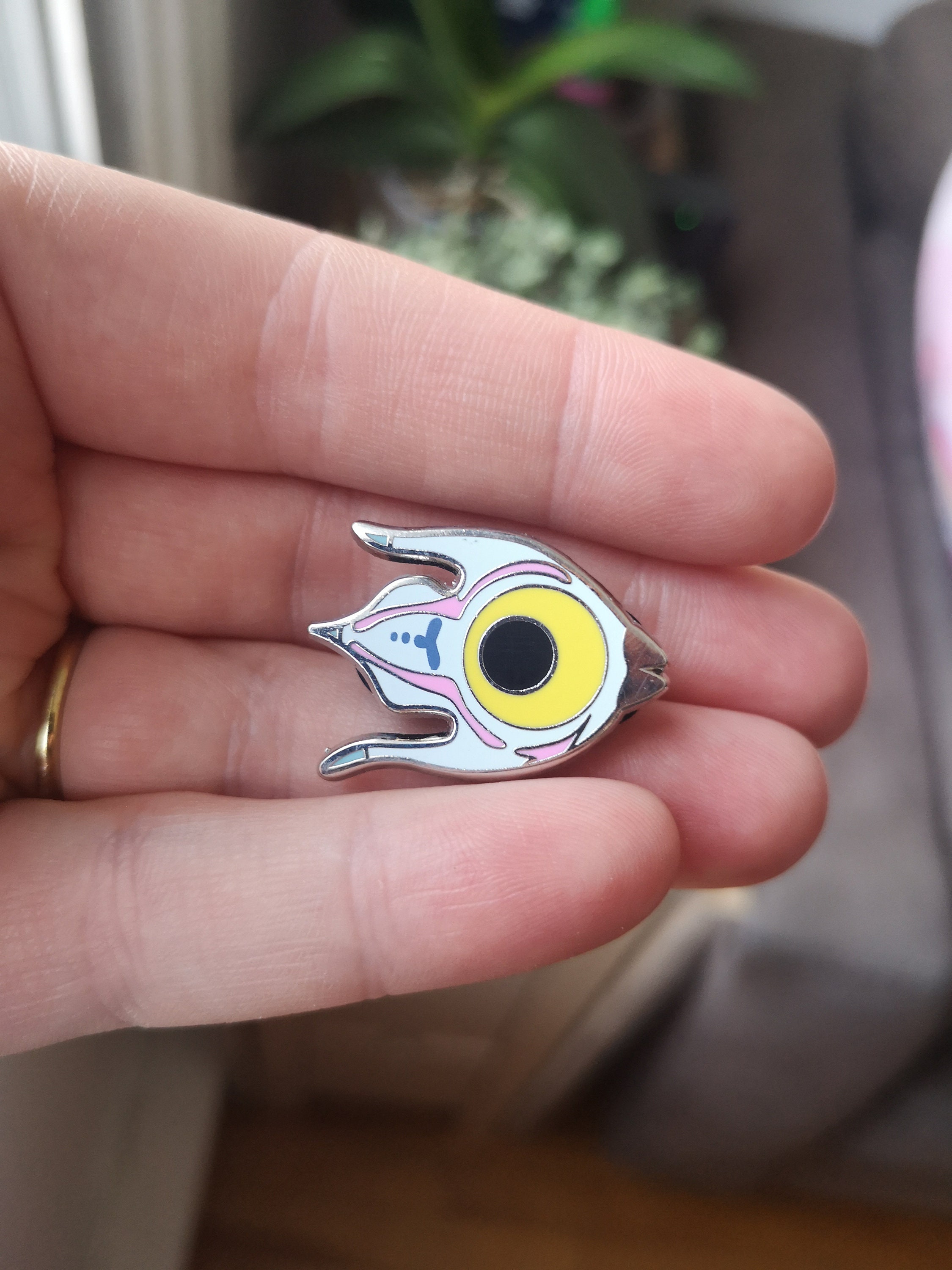 Peeper Enamel Pin - Etsy